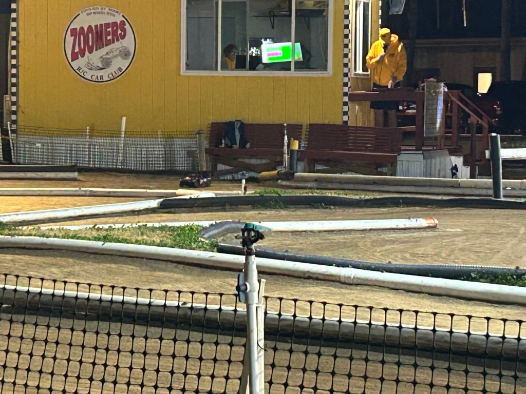 Zoomers RC Car Club – Race Cars, 4WD, 2WD,Stadium